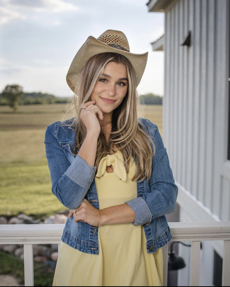 Photography Session Farm Rental - Simple Leaf Farm